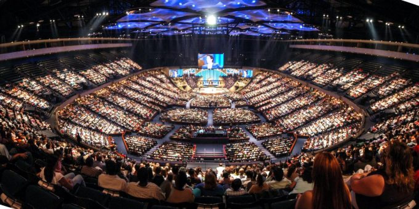 mapping the megachurch - Contexts